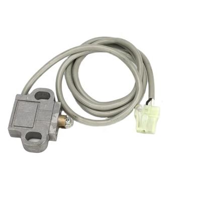 Cina High Guarantee Excavator Switch 6F95 for PC200-5 PC200-6 D4C-9093 203-06-5621 Travelling Pressure Sensor in vendita