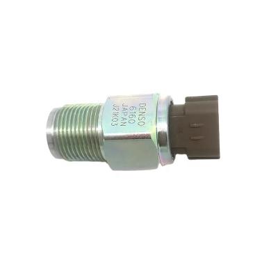 Cina ZAX200 4HK1 Engine Common Fuel Rail Pressure Sensor Switch Part number 499000-6160 for Excellent Functionality in vendita