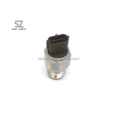 Cina ZAX200 4HK1 Engine Common Fuel Rail Pressure Sensor Switch Part number 499000-6160 for Excellent Functionality in vendita