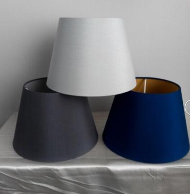Cina La tonalità di lampada interna della libro con copertina rigida del PVC dell'oro blu H180MM ha rotolato il bordo in vendita