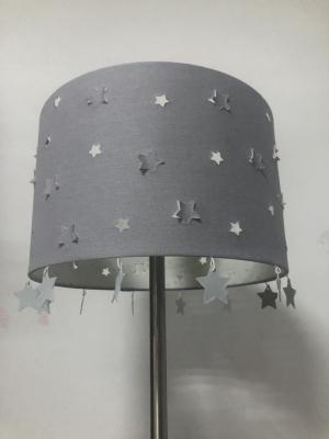 Cina Il pavimento grigio E26 ha tagliato la progettazione adorabile del tamburo del paralume 280*200MM della stella in vendita