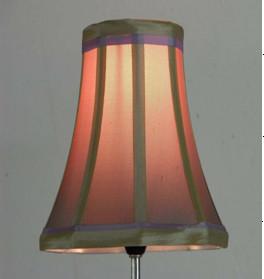 Cina Tonalità di lampada a 18 pollici di Bell della ciano disposizione dell'increspatura con la perla per le stanze in vendita