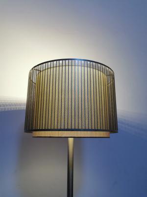Cina Tessuto decorativo della fila delle tonalità di lampada del metallo dell'oro del pavimento H70mm doppio interno in vendita