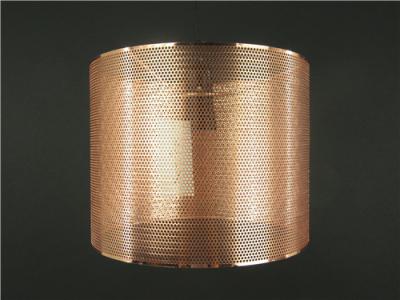 Cina il rame 110v ha perforato le tonalità di lampada decorative del metallo con il piccolo foro in vendita