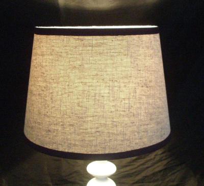 Cina Tonalità di lampada normale della libro con copertina rigida del tamburo del tessuto di TC per la lampada da tavolo della stanza in vendita