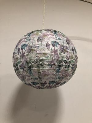 Cina paralumi della camera da letto dei bambini della carta di forma della palla di 300mm con il fiore stampato in vendita