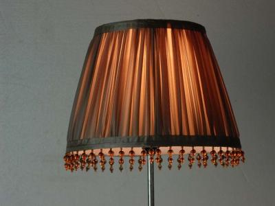 Cina La mano riunisce il fungo ha pieghettato l'ombra di lampada con le perle in vendita