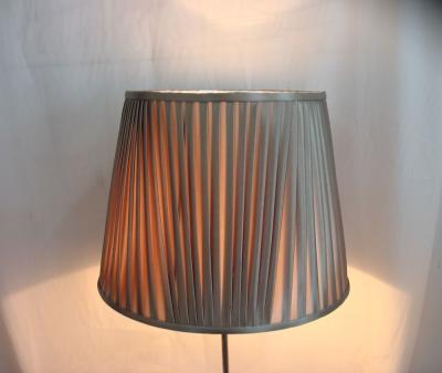 Cina La mano riunisce la tonalità di lampada pieghettata per il tessuto di seta delle lampade di pavimento e della Tabella in vendita