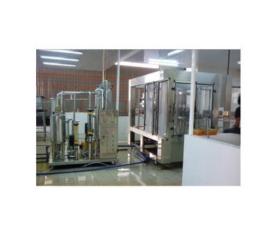 Cina Linea avanzata di produzione di acqua minerale per la pulizia di bottiglie da 250-600 ml in vendita