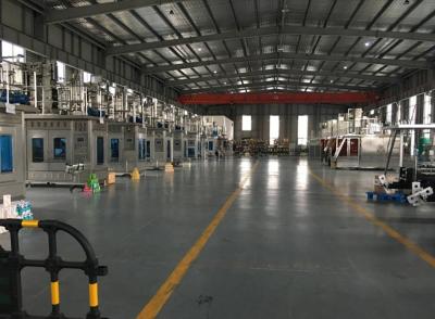 China accuracy Full Automatic 6000 Carton/Hour Paperboard Packing Machine for Milk and Juice for sale