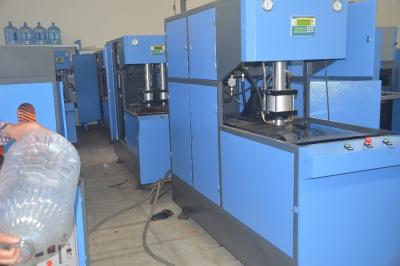 China Semi-Automatic 5 Gallon Water Bottle Blowing Machine 20 Liter Pet Bottle Making Machine for sale