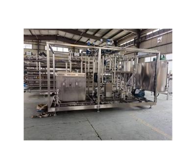 Cina Impianto di produzione Full Automatic 2000kg/h Pulpa di frutta tubo in tubo UHT sterilizzatore macchina in vendita