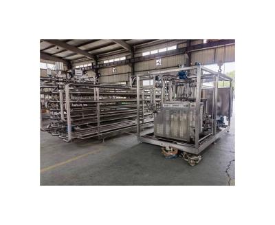 Cina Impianto di produzione Full Automatic 2000kg/h Pulpa di frutta tubo in tubo UHT sterilizzatore macchina in vendita