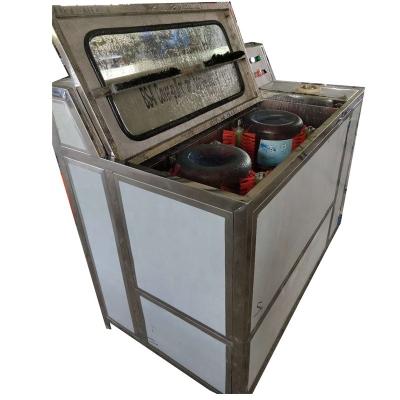 China Semi-auto 5 Gallon Bottle Brushing Machine for Beverage in Plastic Packaging Material for sale