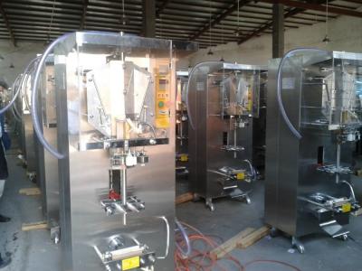 Cina Macchina di imballaggio del latte a sacchetto con precisione di riempimento del 100% e tecnologia avanzata in vendita