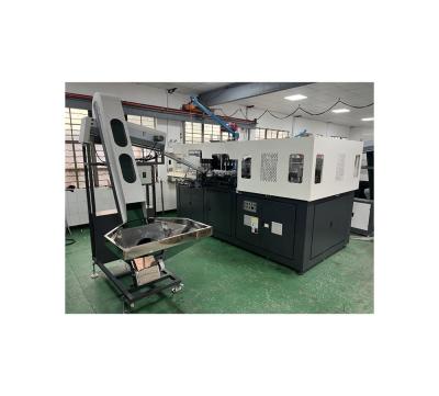 China 2800 KG Automatic 4 Cavity PET Bottle Stretch Blow Molding Machine for Mineral Water Processing Line for sale
