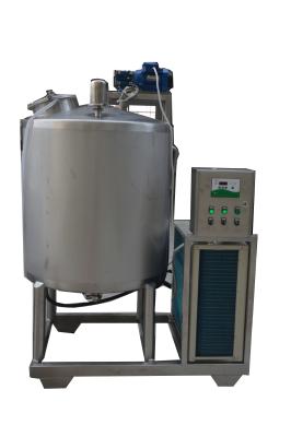 Cina Serbatoio di raffreddamento del latte in acciaio inossidabile da 200 litri con potenza di 5,5 kW in vendita
