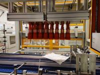 China Automatic Grade Automatic Function Packing Beverage Bottles Case Packing Machine for sale