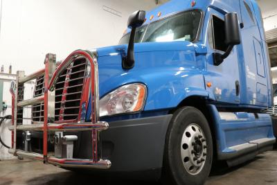 China Factory Outlet 304 roestvrijstalen bumper hertenbeschermer voor internationale Prostar Freightliner Cascadia Te koop