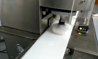 Cina Attrezzatura industriale di spianatura automatica del forno 0.75KW in vendita