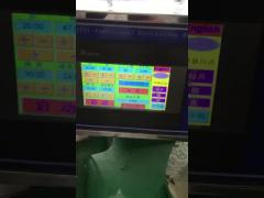 De deltakoekjes die van de Touch screenchocolade machine met Dubbele Vullingen vormen