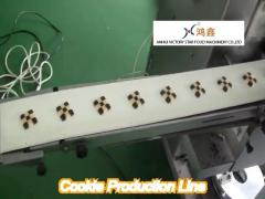 6000 pcs / hour filling twister biscuit production line