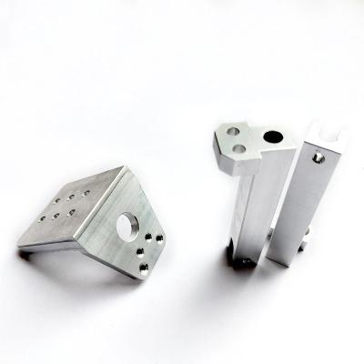 Cina Parti stampate per la lavorazione CNC in acciaio inossidabile per prodotti di hardware di precisione a sfera in vendita
