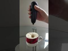 Buttone Tipo elettrico Mixer di caffè Latte spuma Cappuccino maker con scaffale di plastica