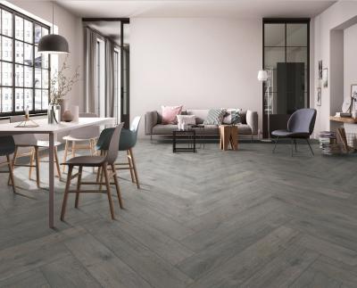 China O olhar de madeira 48x8 avança telhas internas da porcelana, deslizamento da telha da porcelana do Taupe anti à venda