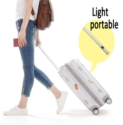 Cina Lampada uv tenuta in mano di alluminio dello sterilizzatore un completamento rapido di 10 sec di disinfezione in vendita