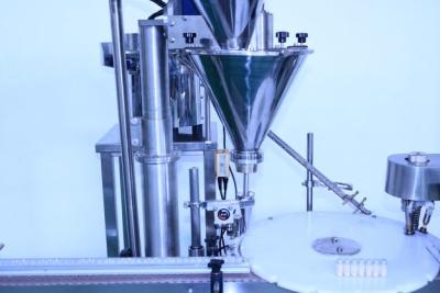 China Vial Bottle Powder Filling Capping-Machine Enig Hoofd Te koop