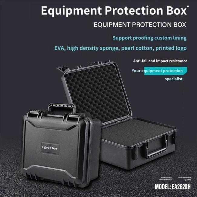 Customizable foam interior of hard plastic storage case