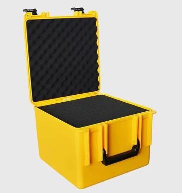 Chine Boîte à outils personnalisée avec charnières en acier inoxydable 304, doublure personnalisée et logo pour un stockage sécurisé à vendre