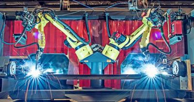 중국 자동용접 로봇을 위한 포지셔너와 화낙 R-2000iC/125L 산업적 CNC 아크 MIG 용접 로봇 로보틱 아암 6 주축 판매용