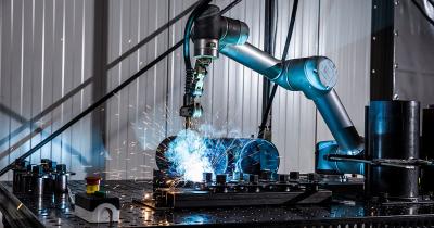 China Universal Robot Cobot UR10 Welding Cobot 1300mm Reach Robot Arm WIth MIG MAG Welder for sale