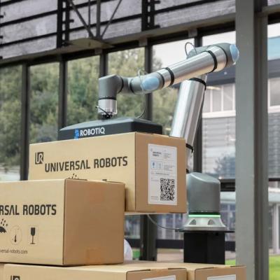 China Powerful 20Kg Payload 6-Axis UR20 CB Series Cobot Robot With 1750mm Arm Reach for sale