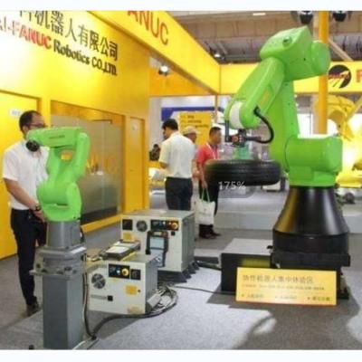 China 6 Axis Robotic Arm Fanuc CR-15iA met CNGBS Robot Gripper voor Cnc Handling als Collaborative Robot Te koop