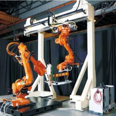 China 6 Achsen Roboterarm ABB IRB 1410 mit CNGBS-Waffenreinigungsstation für Schweißroboterautomation zu verkaufen