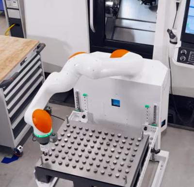 China KUKA LBR IISY Series Industrial Collaborative Robots Palletizing Packaging Handling Cobot Robots Price for sale