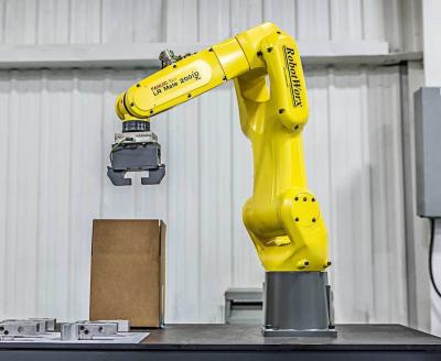 China Materialen verwerking bestelling picking robots FANUC LR Mate 200iD 7L 14L 6 Axis Compact Industrial Robot Robotiq Grippers Te koop