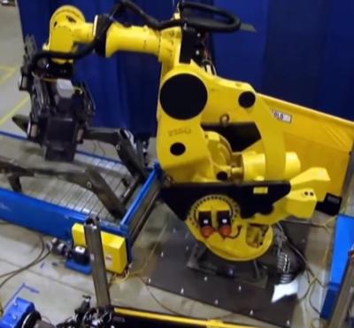 中国 パーソナライズドロボットグリッパー Fanuc M-2000iA/1200 有用荷重 1200kg 重6軸素材処理 パレティ化産業用ロボット腕 販売のため