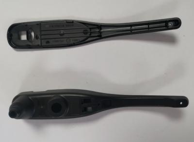 Cina CNC che elabora lo stampaggio ad iniezione della cuffia di ±0.01mm SKD61 in vendita
