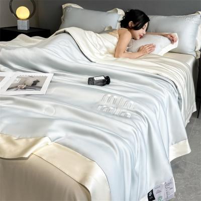Cina Set di coperte di seta lavata di lusso per matrimoni quattro pezzi e tre pezzi per un sonno confortevole in vendita