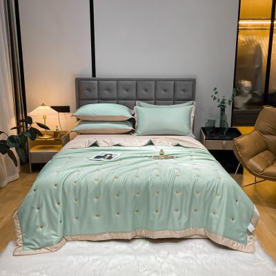 Cina Ospedale taglia personalizzata Tencel ricamato set in quattro pezzi per raffreddare le notti estive in vendita