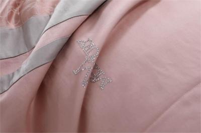 China Gepersonaliseerde kleur 300tc stof 100% puur katoen beddengoed Set voor luxe hotel en familie Te koop