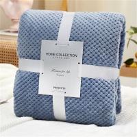 China Gift 3ps Quantity Recycled Polyester Pineapple Check Flannel Blanket with Thickened for sale