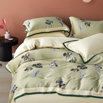 Cina Colorato su misura 4 Pcs Polyester di lusso Tessuto piatto Soft Hotel Design Letto Set per King Bed in vendita