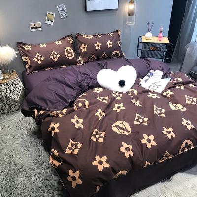Cina Set di biancheria da letto in stile moderno di grandezza regina o re con copertura di copriletto in poliestere e cuscino in vendita