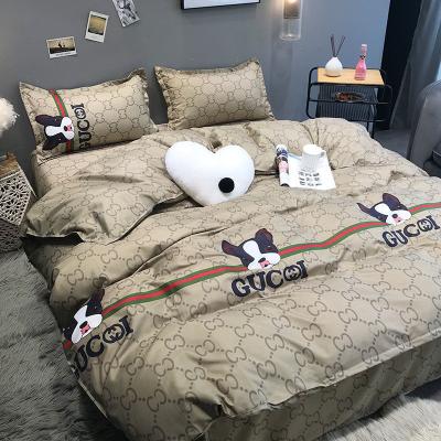 China Set de roupas de cama de estilo moderno de tamanho queen ou king com cobertura de cobertor de poliéster e almofada à venda