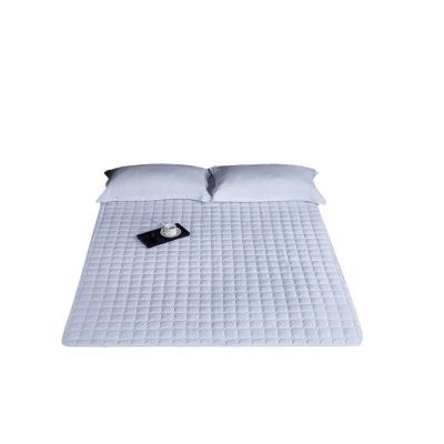 Cina Quantità 3 pcs Disegno personalizzato Materasso protettore Pad di cotone soffice spessa per copertura letto Set in vendita